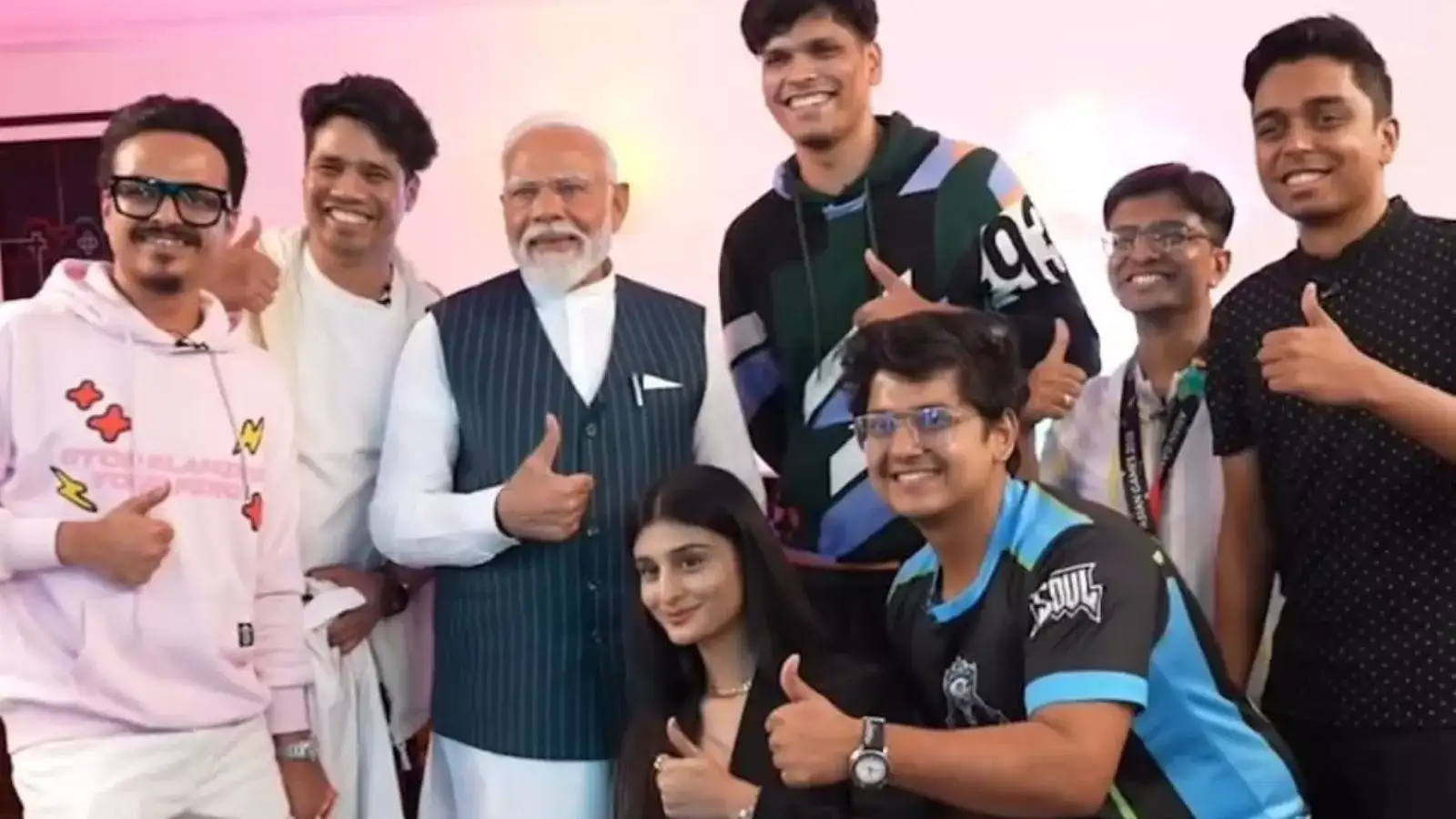 pm modi met top indian gamers interacted asked about global warming and ...
