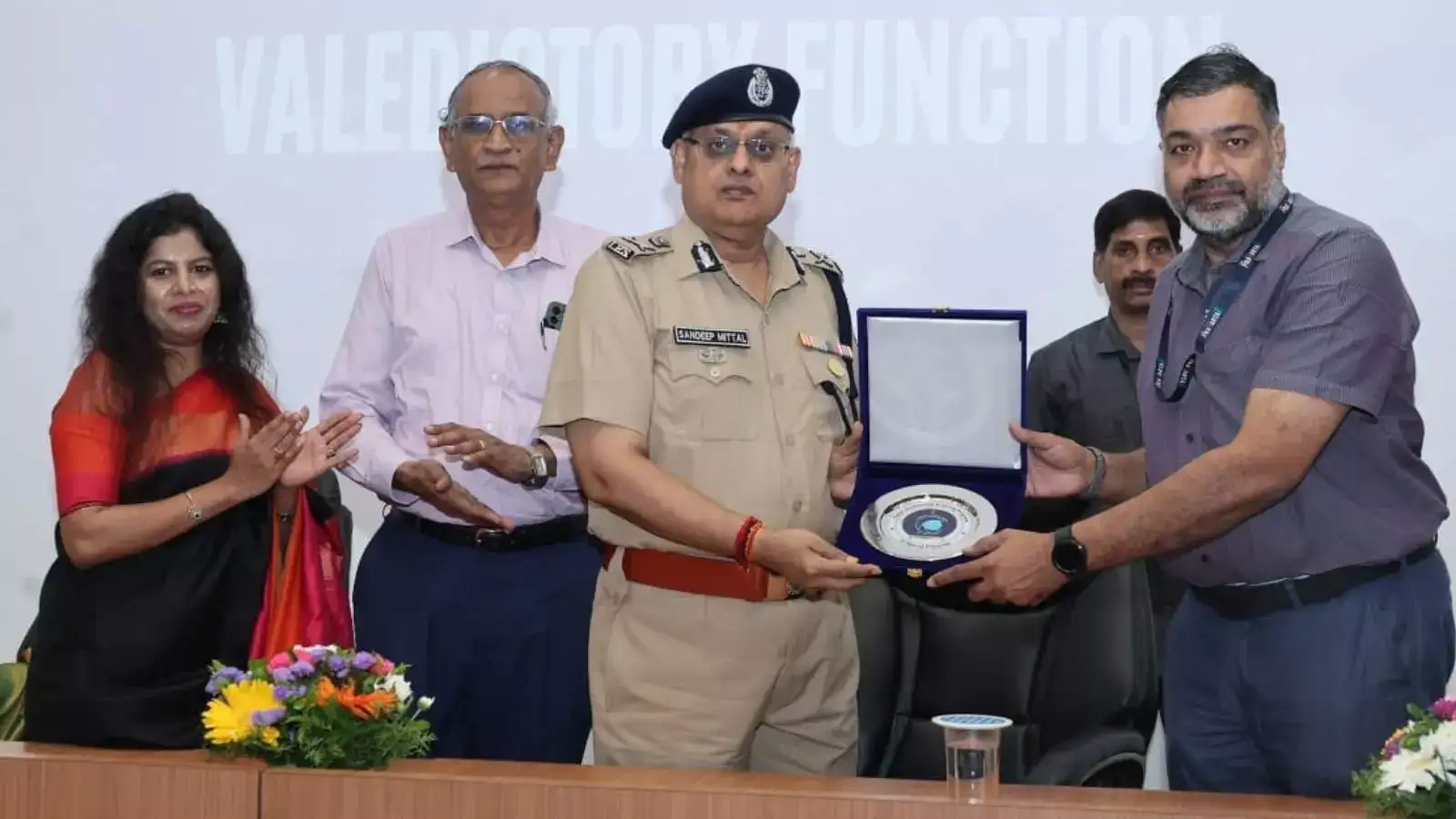 Sandeep Mittal IPS: யார் இந்த ஏடிஜிபி சந்தீப் மிட்டல் ஐபிஎஸ்? ஸ்கெட்ச் ...