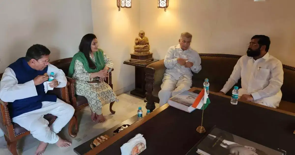 Prakash Ambedkar,मुख्यमंत्री शिंदे यांच्या भेटीत कोणत्या मुद्यांवर ...