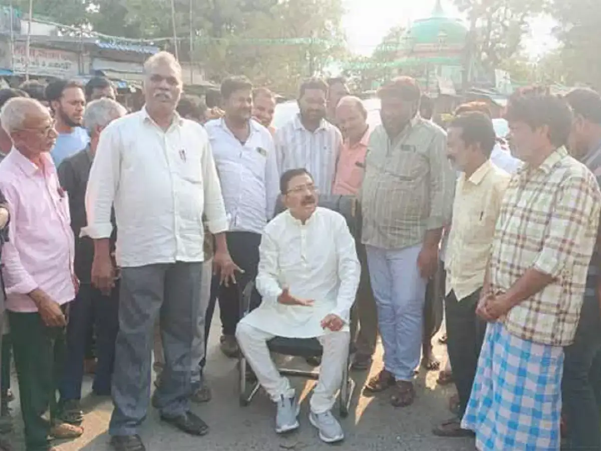 Mekapati Chandra Sekhar Reddy,ఉదయగిరి నడి సెంటర్‌లో ఎమ్మెల్యే చంద్రశేఖర్‌రెడ్డి.. వైసీపీ నేతలకు ...