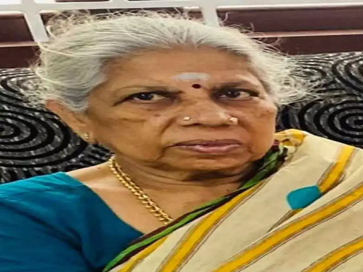 Pollachi Old Lady Murder,காதலனுக்காக மூதாட்டியை கொன்று நகை திருடிய 12ம் ...
