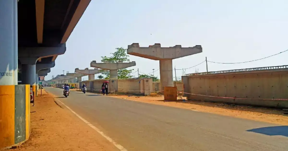 Aroor Thuravoor Elevated Highway Concreting,മിക്സിങ് ലോറി ...
