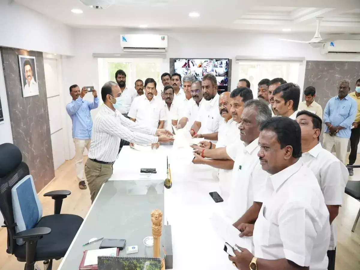 Coimbatore Aiadmk Mlas,புறப்பட்ட அதிமுக எம்.எல்.ஏக்கள்... கோவையில் ...