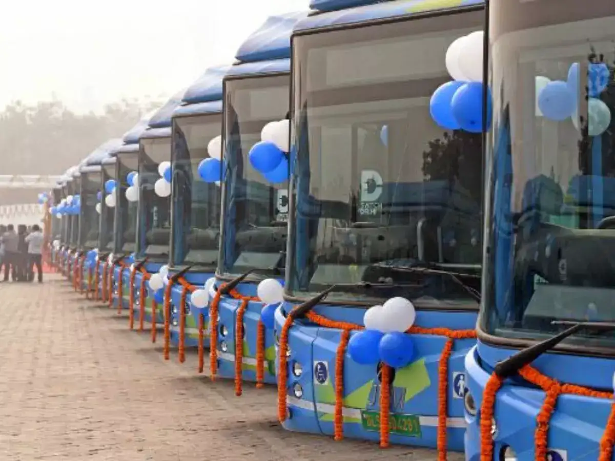 India And US To Launch 10,000 Electric Buses for Pradhan Mantri e bus ...