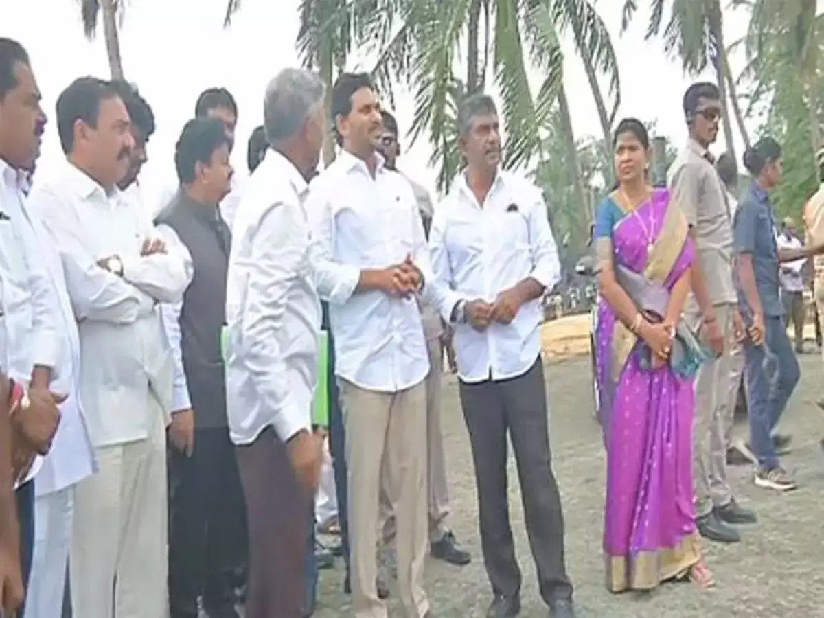 Ys Jagan Tirupati Tour,తిరుపతి జిల్లాలో సీఎం జగన్ పర్యటన.. వారికి ఒక్కొక్కరికి రూ.2,500! - ap cm ...