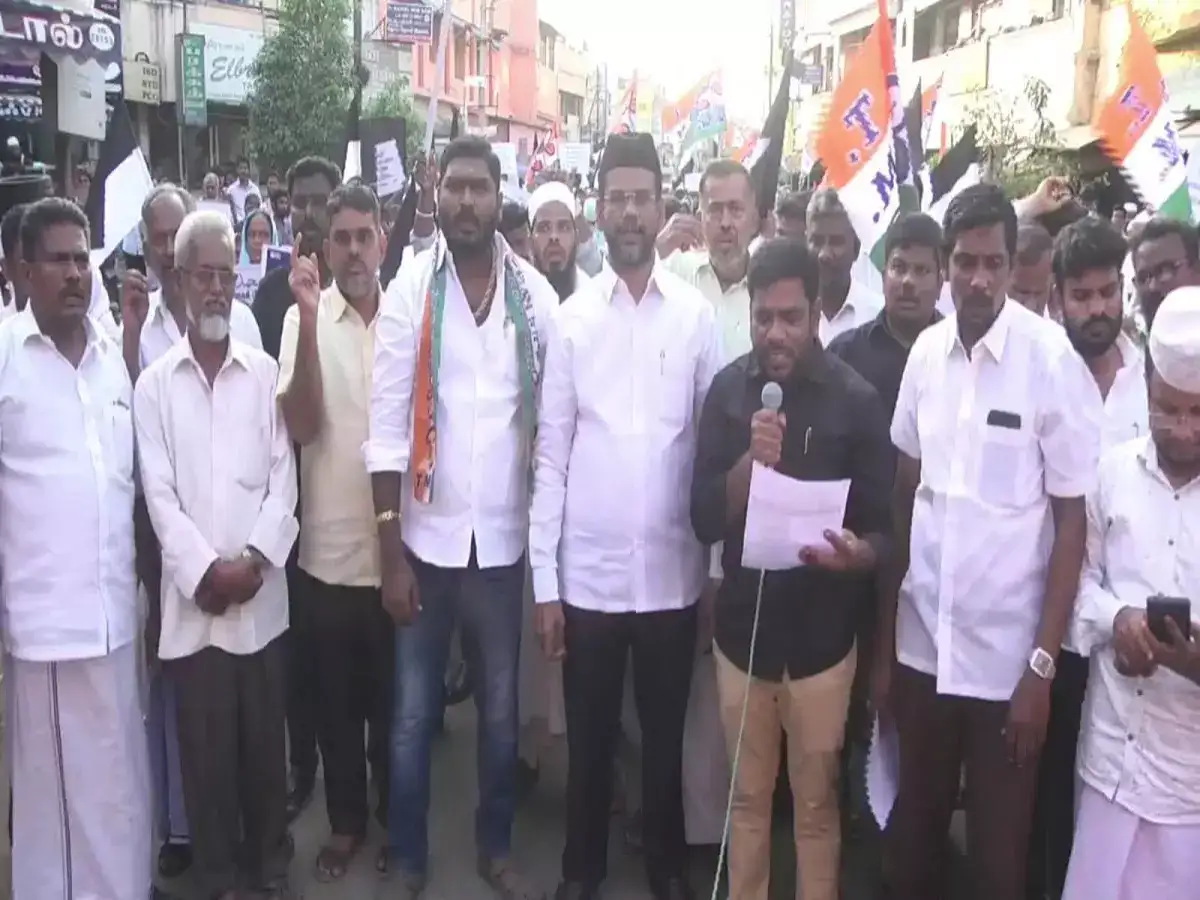 நுபுர் சர்மா,வாயை விட்டு மாட்டிக் கொண்ட பாஜக செய்தி தொடர்பாளர் ...