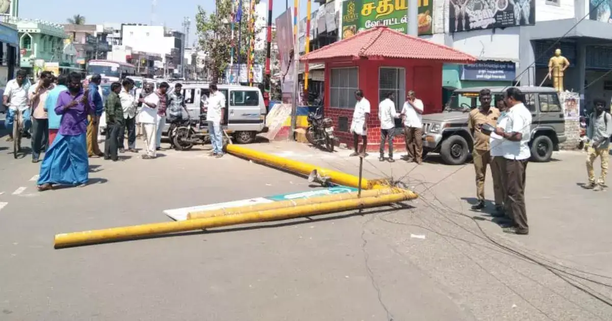 Omalur Traffic Signal Pole Collapsed,ஓமலூரில் முதலமைச்சர் சென்ற சிறிது ...