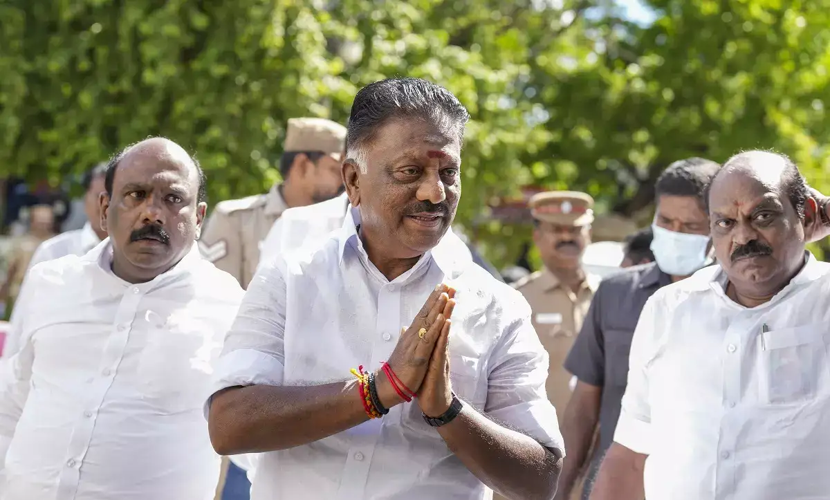 Manoj Pandian,அதிமுக பொதுக்குழு தீர்மானங்கள்: ஓபிஎஸ் தரப்புக்கு ...