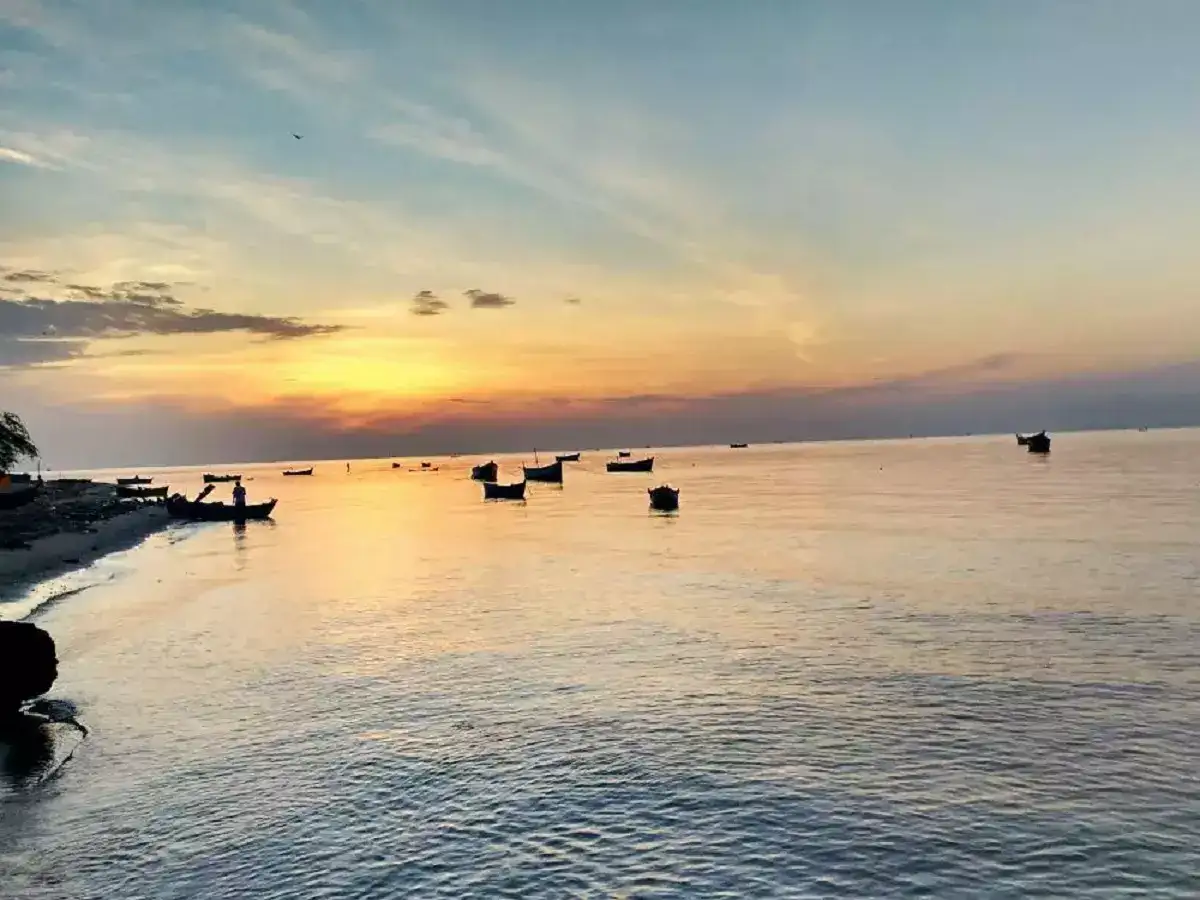 ariyaman beach in rameshwaram : ஆச்சரியப்பட வைக்கும் அரியமான் பீச் ...