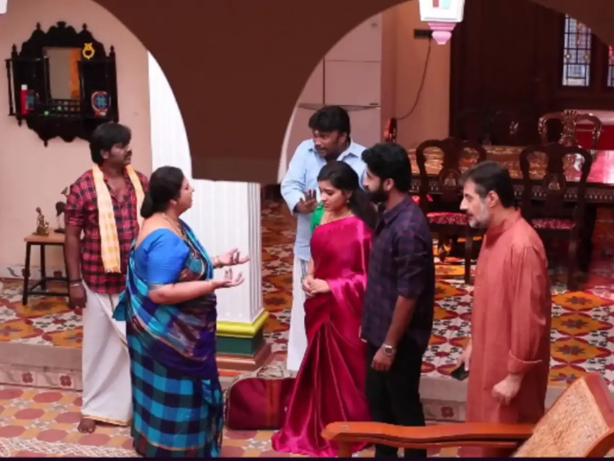 Sembaruthi Serial Today,ரகசியமாக வீட்டுக்குள் வந்து பாட்டியிடம் மாட்டிய ...