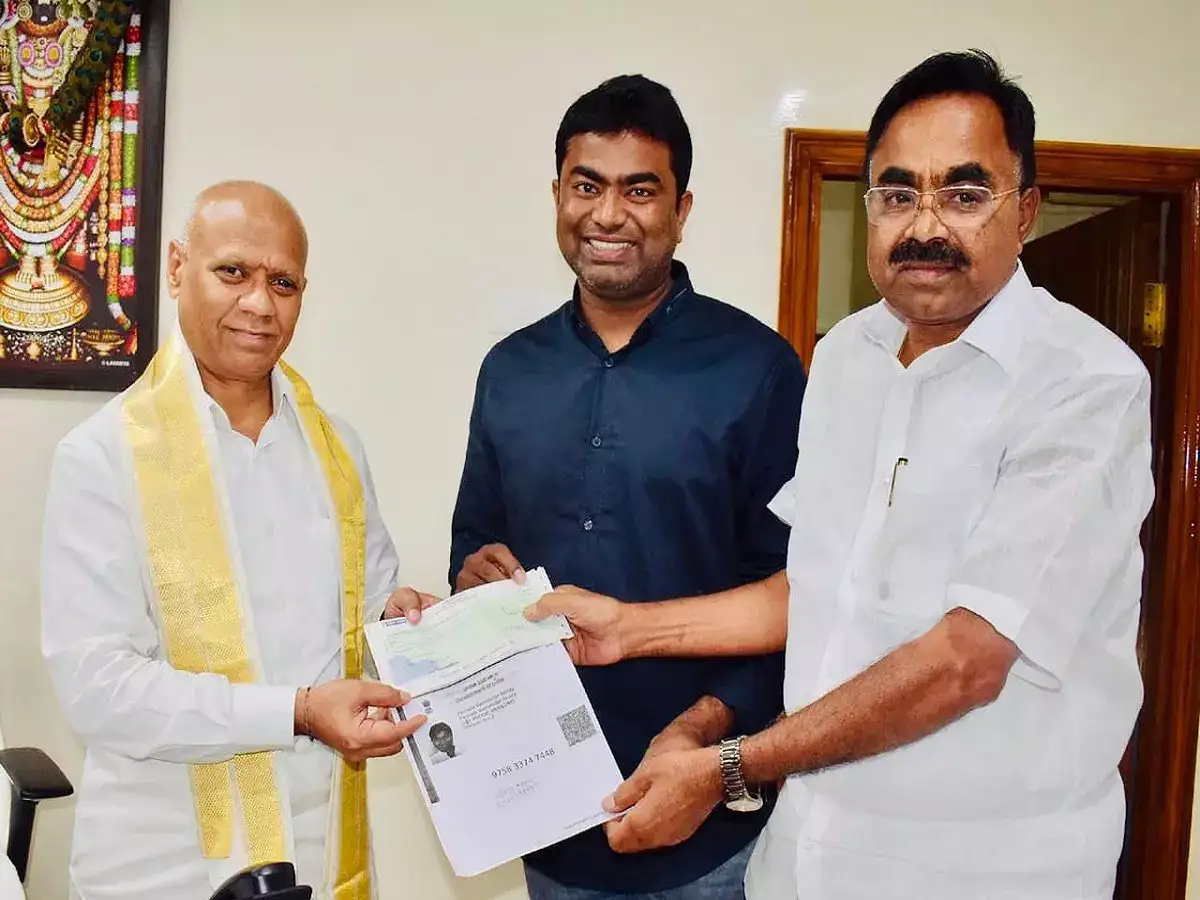 Hyderabad Devotee One Crore Donation To Ttd,టీటీడీకి హైదరాబాద్ భక్తుడి ...