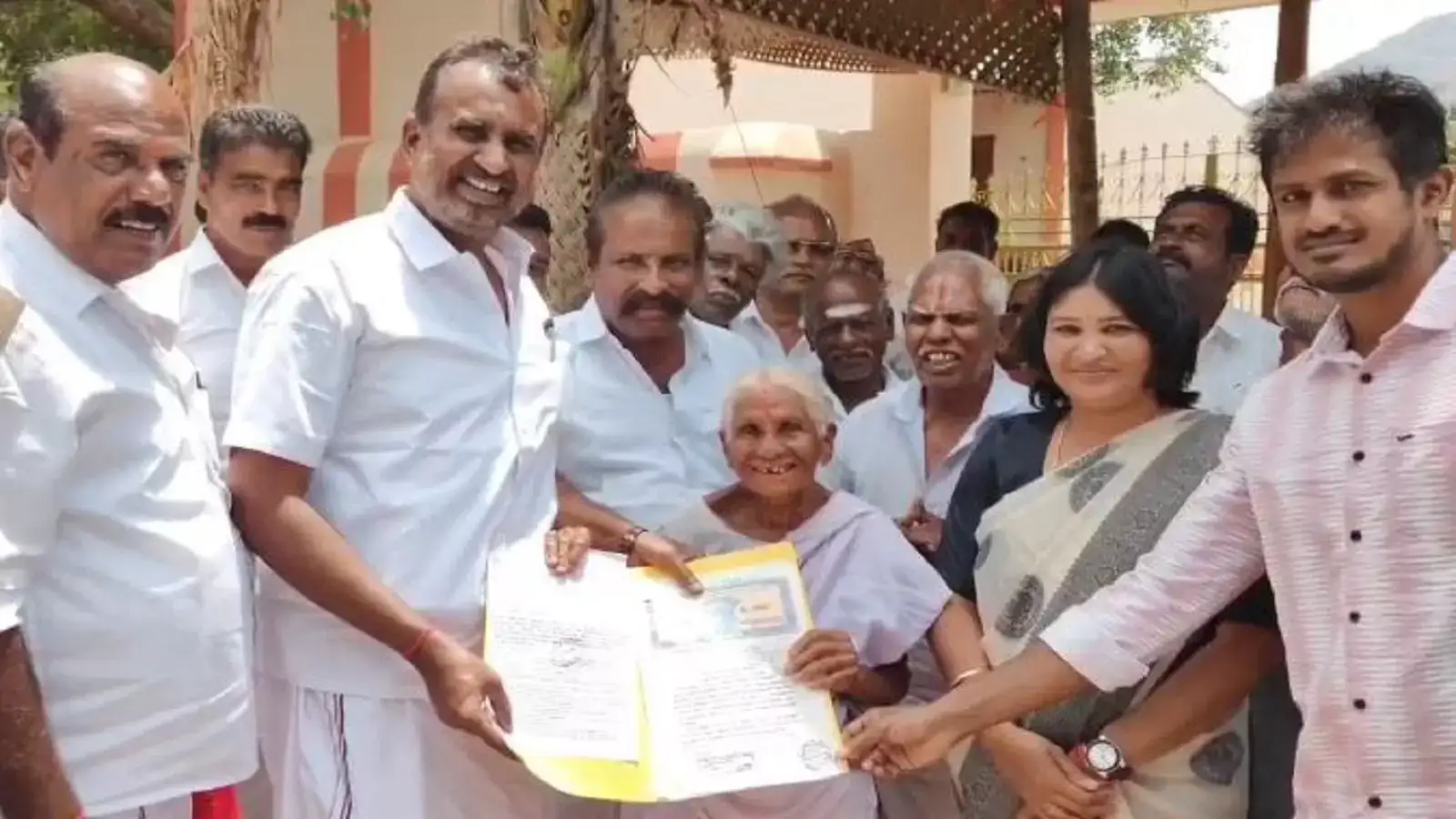 2 cent land to idli paatti kamalathal : கோவை ஒரு ரூபாய் இட்லி ...