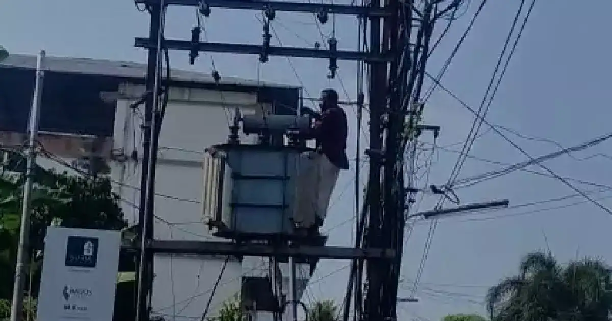 Accused Electric Shock Suicide,ട്രാന്‍സ്‌ഫോര്‍മറില്‍ കയറി ...