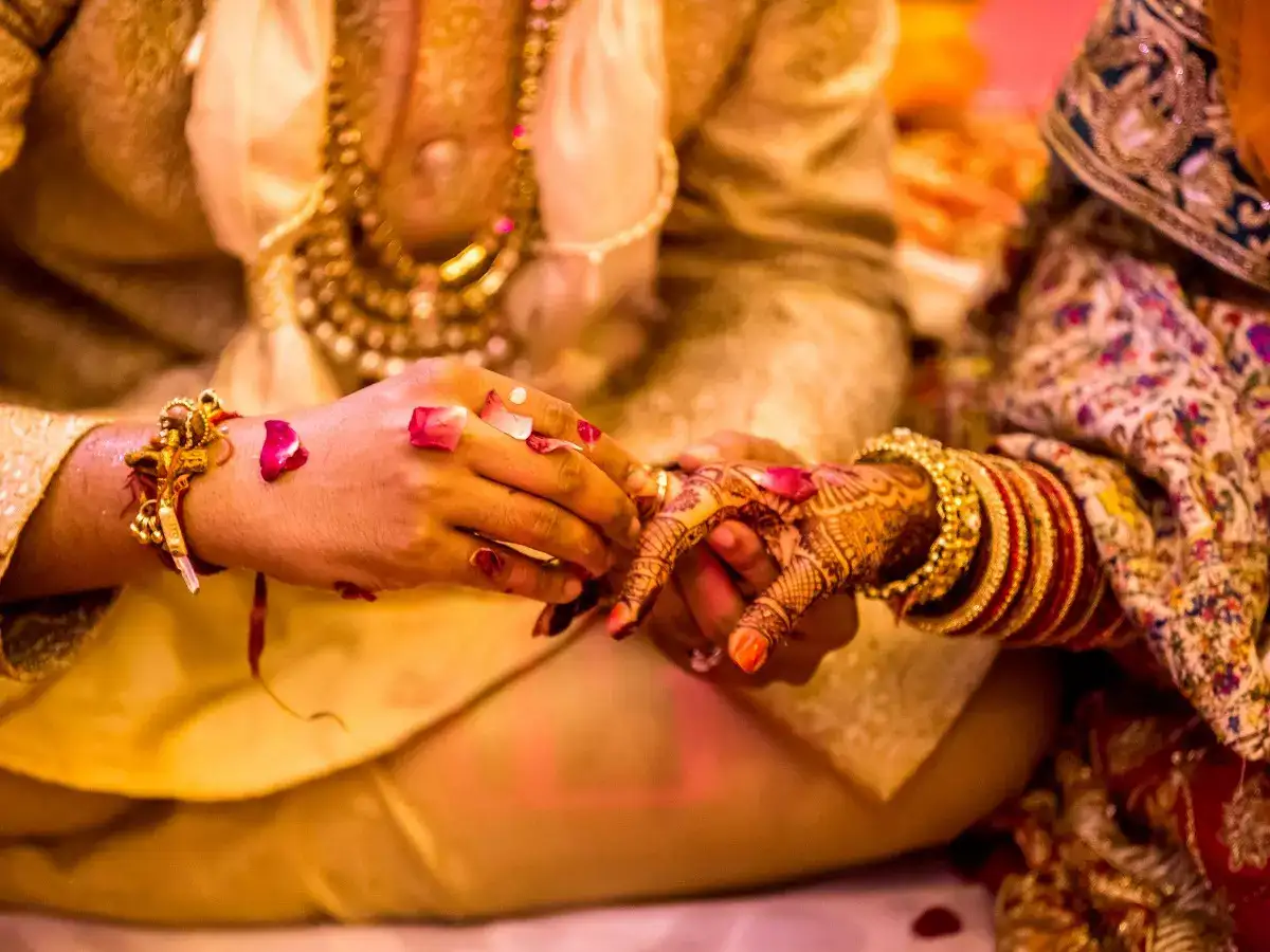Valarpirai Muhurtham Dates 2023 For Marriage : திருமண முகூர்த்தம் தேதி ...
