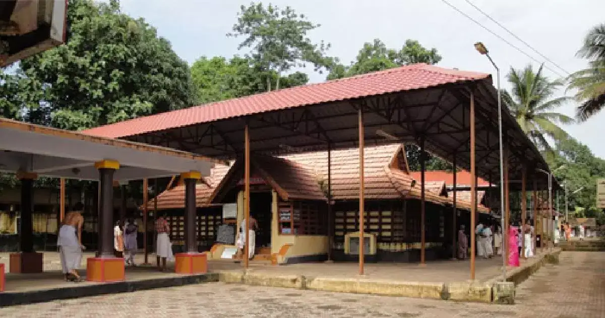 Padalam Ayyappa Temple,ஐயப்பன் அறுபடை வீடு - புலி வாகனனாக ஐயப்பன் ...