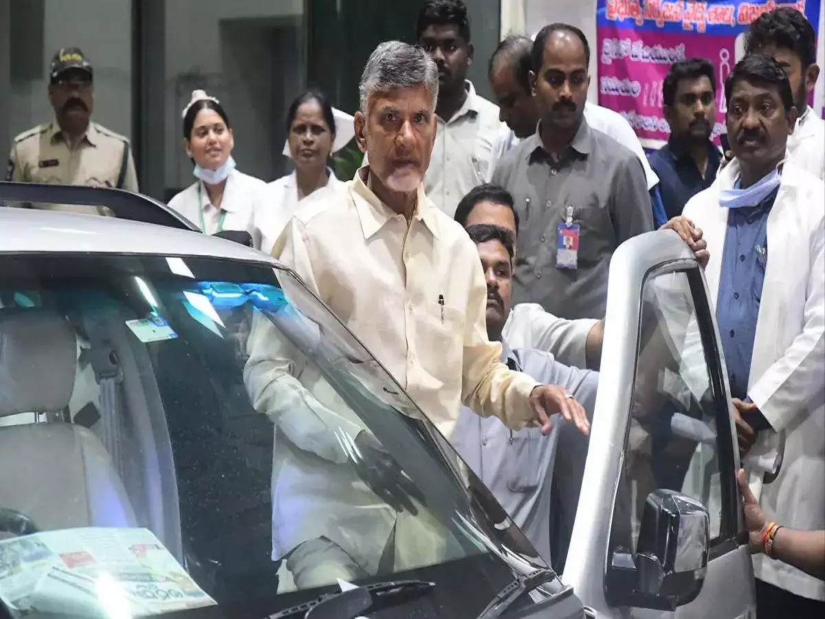 Chandrababu IRR Case,AP High Court: చంద్రబాబుకు ఏపీ హైకోర్టులో ఊరట.. అప్పటి వరకు ఇబ్బంది లేదు ...
