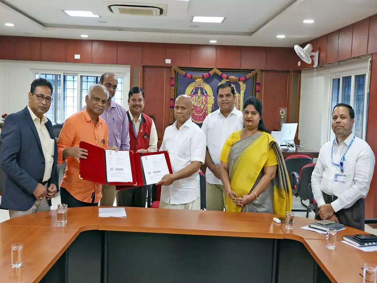 Bangalore Hal Donation to TTD Sri Padmavathi Children's Heart Care ...