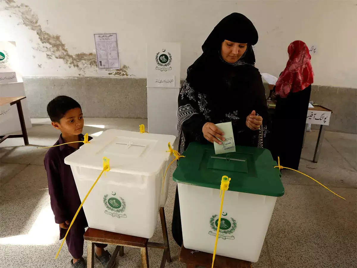 Pakistan Election 2024 Voting : Voting For General Elections In ...