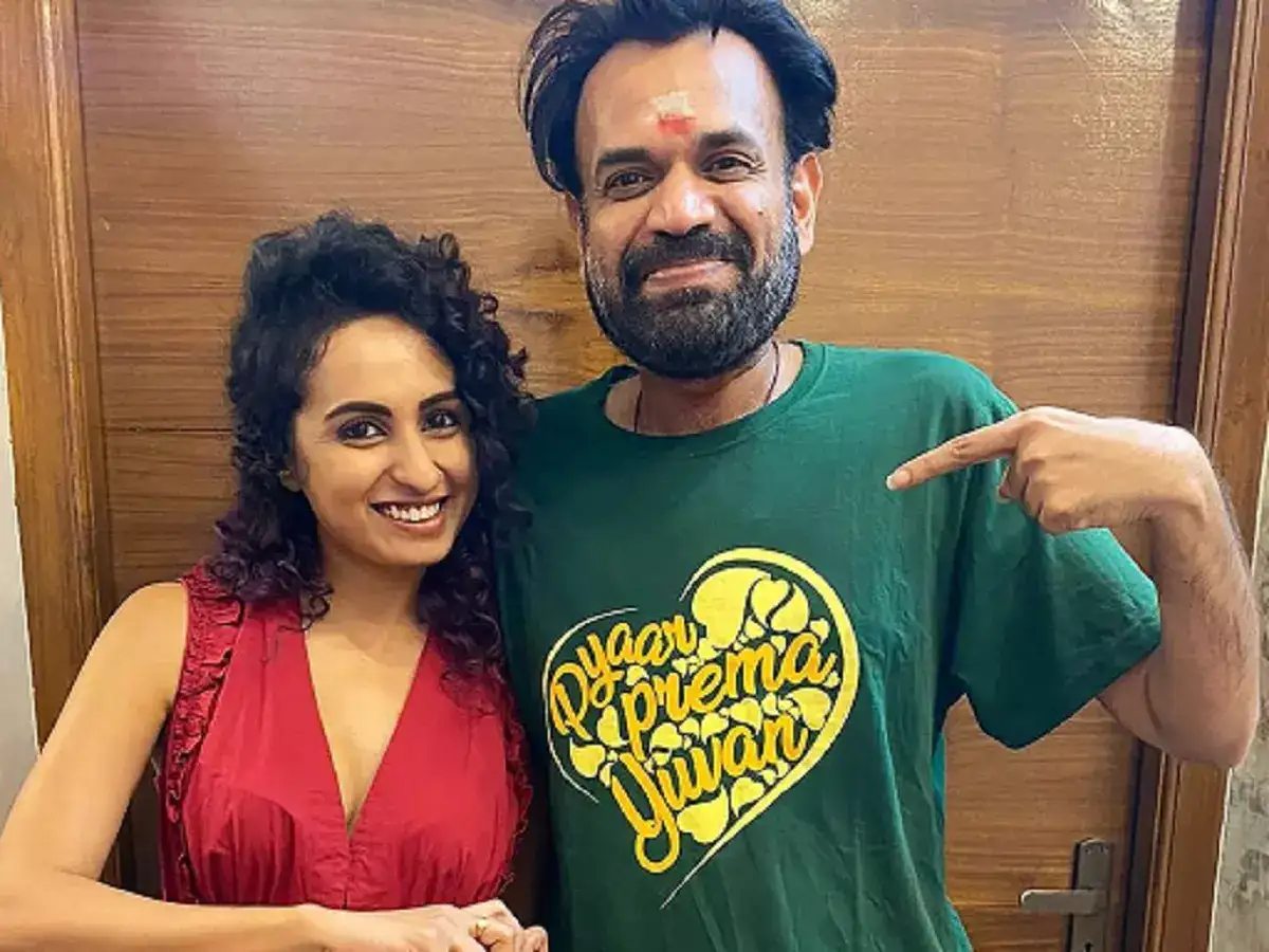 Premgi: 'என் புருஷன் கூட சேர்ந்துட்டேன்'... பாடகியுடன் பிரேம்ஜி ரகசிய ...