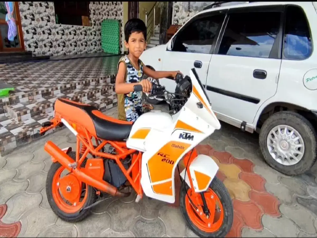 Theevattipatti Viral Ktm Bike,மகன் ஆசைப்பட்ட KTM பைக்.. வீட்டிலேயே ...