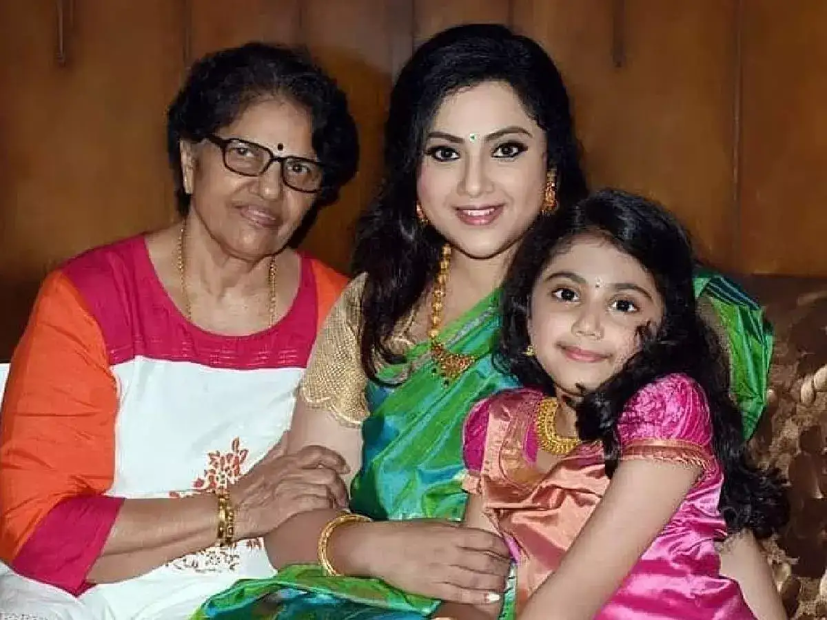 Meena Sagar About Mother,അമ്മ എന്നോട് നല്ല സ്ട്രിക്ട് ആയിരുന്നു ...