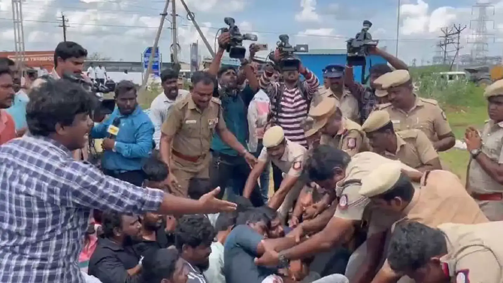 samsung factory workers strike : சாம்சங் ஊழியர்கள் போராட்டத்தை கைவிட ...