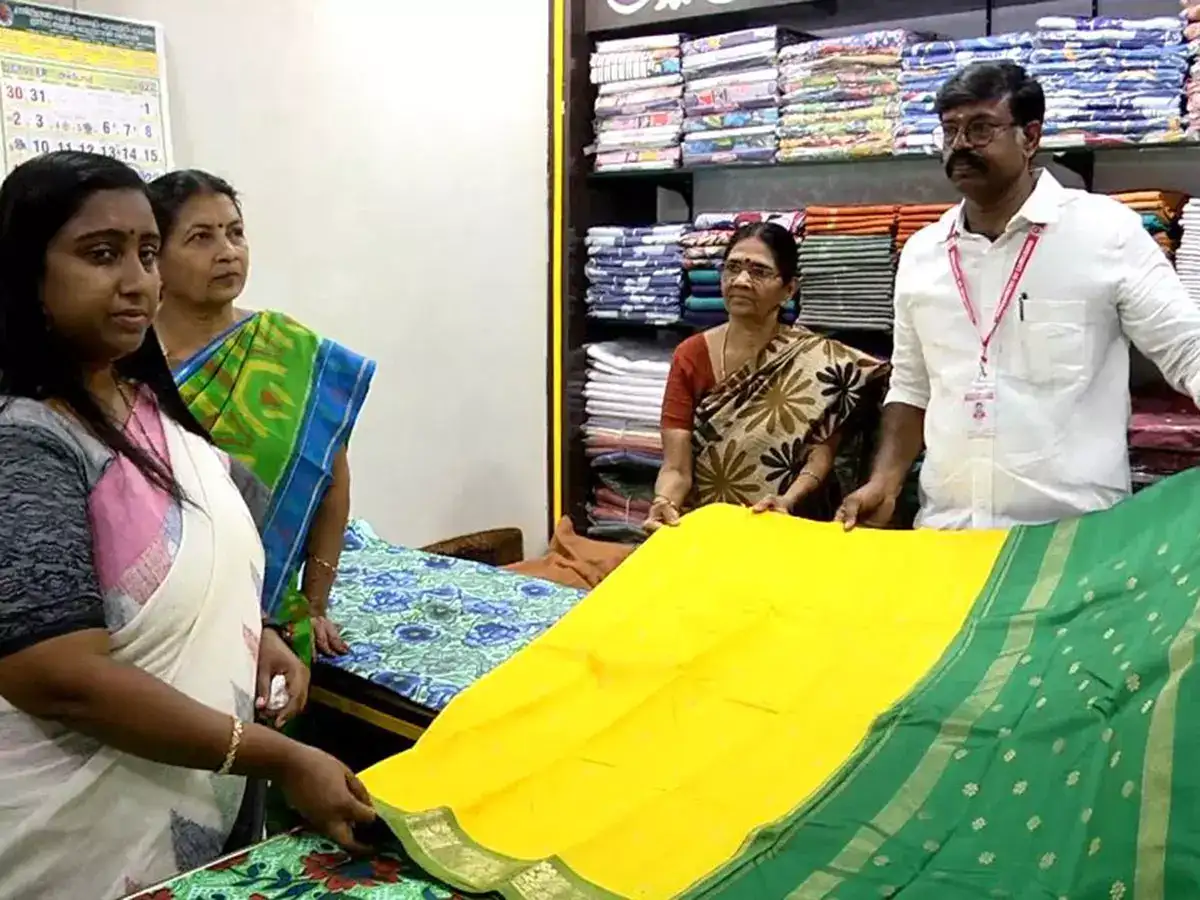Khadi Craft Diwali Offer,காதி: பட்டு முதல் காட்டன் வரை.. தீபாவளிக்கு ...