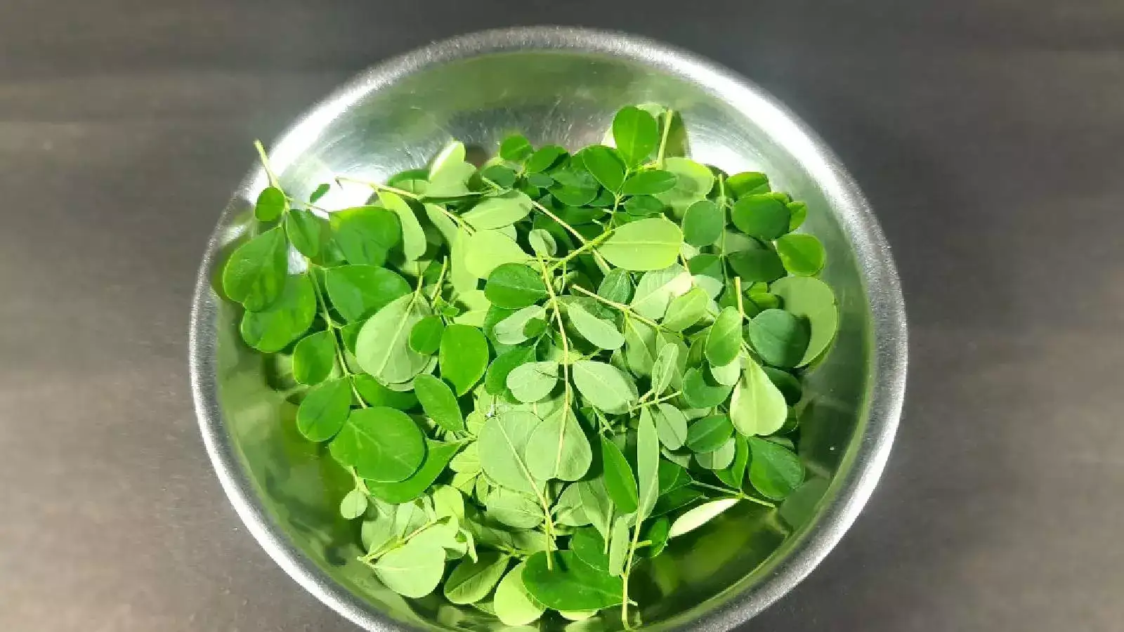 How To Use Moringa Leaves For Hair Growth,മുടി വളർത്താൻ മുരിങ്ങയില ...