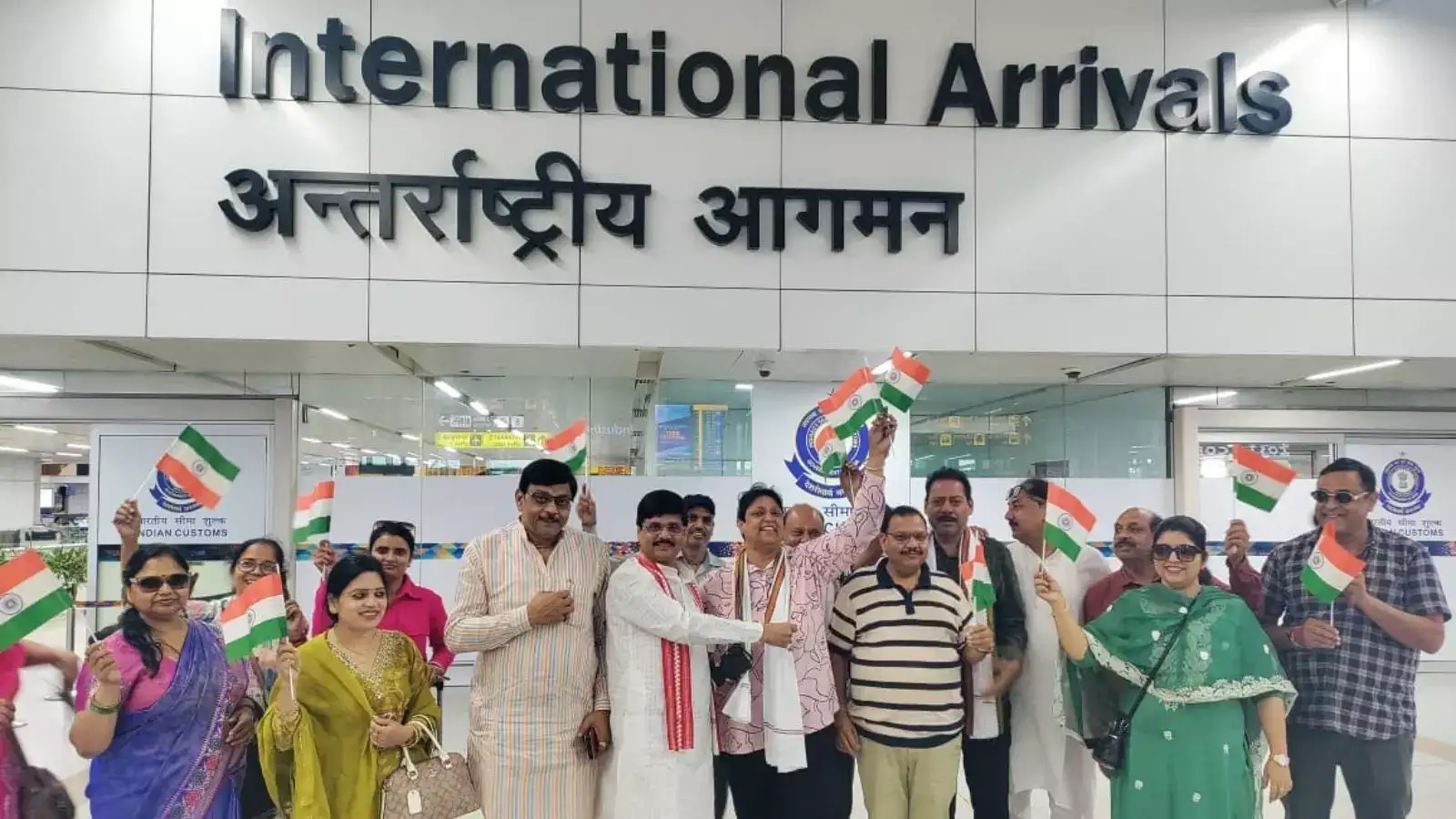 People Of Badaun Returned To India From Nepal,रूह कंपा देने वाला था ...