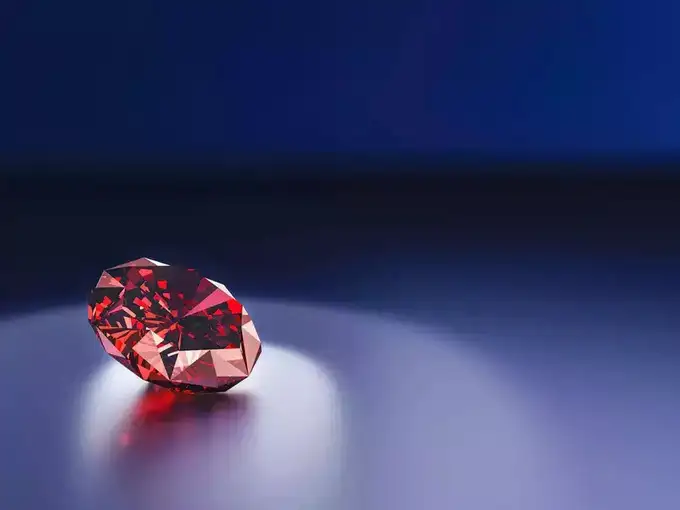 माणिक्य धारण करने से रिश्ते रहते हैं मजबूत