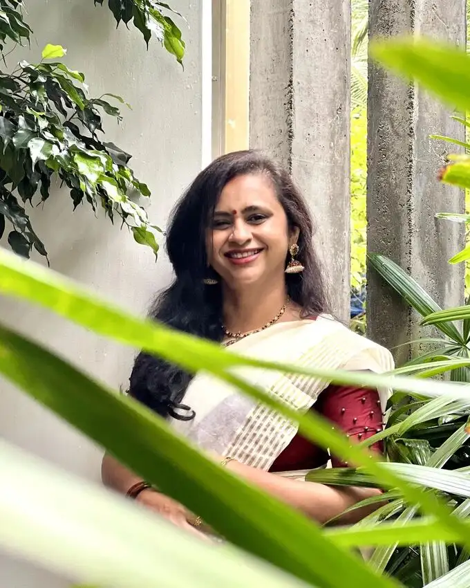 തല തെറിച്ച ഒരു പെണ്‍കുട്ടി