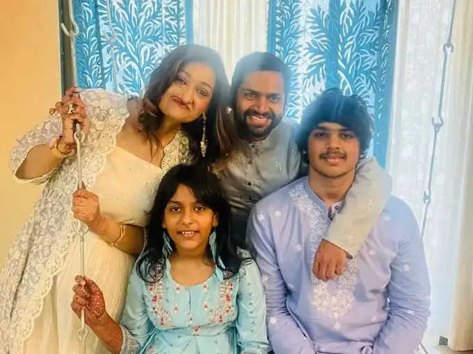 sharib hashmi family