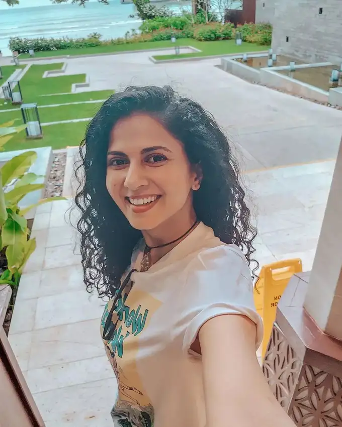 ಸೆಲ್ಫಿ ಕ್ಲಿಕ್ಕಿಸಿಕೊಂಡ ಡೈಸಿ