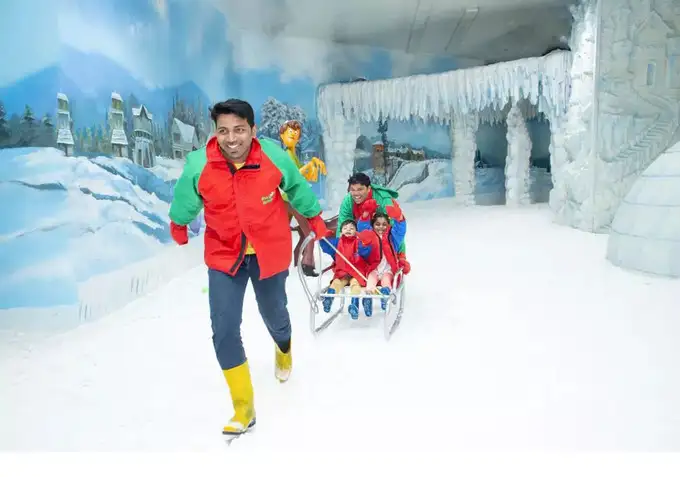 Snow Kingdom,గడ్డకట్టే మంచులో ఆట.. స్నో థ్రిల్ ఇప్పుడు మన హైదరాబాద్ ...