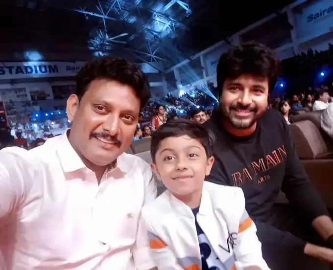 அமைச்சர்