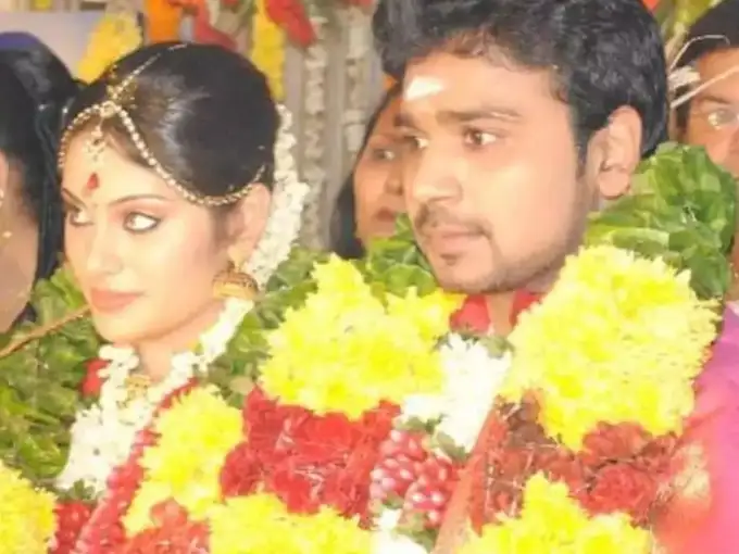 Shruthika Arjun anniversary special post about husband arjun : 13 ...