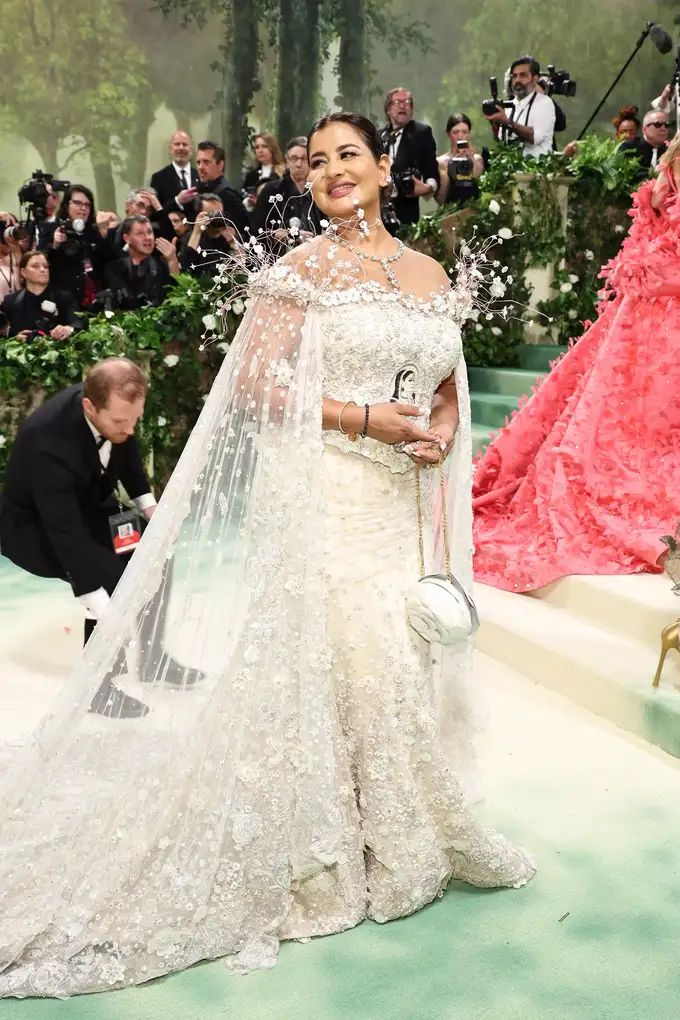 సుధా రెడ్డి: ఈమె ఒంటి మీదున్న వజ్రాలతో.. కోకాపేటలో ఎకరం కొనొచ్చు..