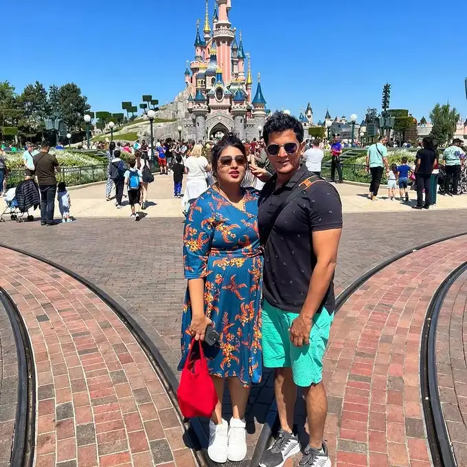 Boby Chemmanur Introduces Sam Sibin Into Business,ചെമ്മണ്ണൂരിൻ്റെ ...