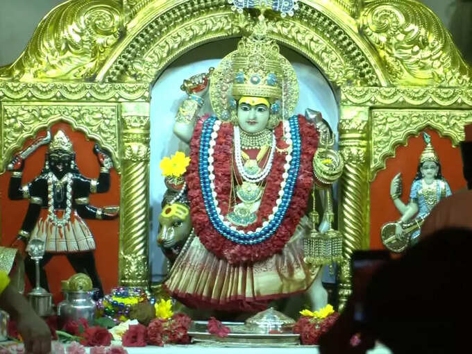 झंडेवालान मंदिर दिल्ली