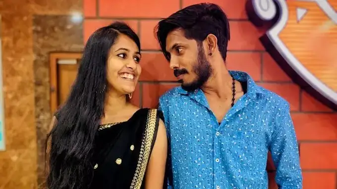 Hima Sumith,അമ്മൂട്ടൻ എവിടെ? നിങ്ങൾ തമ്മിലെന്താണ്: എല്ലാരും ...