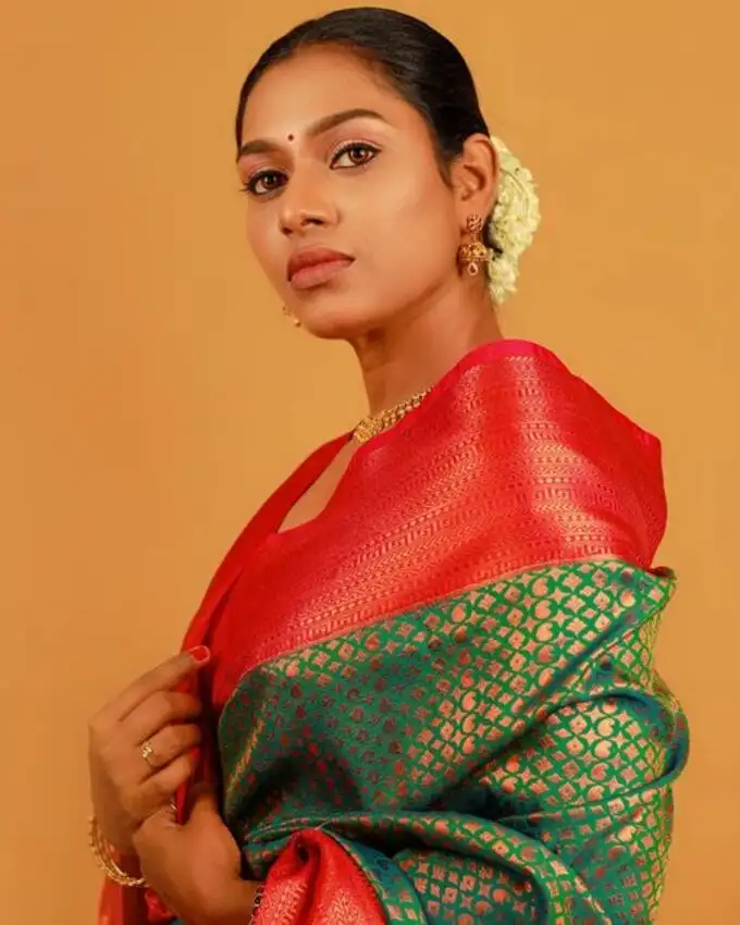 நடிக்கத் தெரிந்தவர் என பெயர் எடுத்த தென்றல்