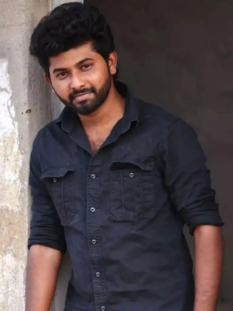 அய்யோ விக்ரம், அந்த வீடியோவ உடனே டிலீட் பண்ணுங்க | TamilSamayam