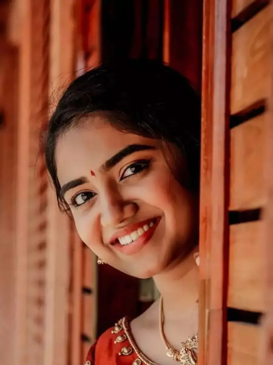 Joe Actress Malavika Manoj and Bhavya Trikha : புதுமுக நாயகிகள் மாளவிகா ...