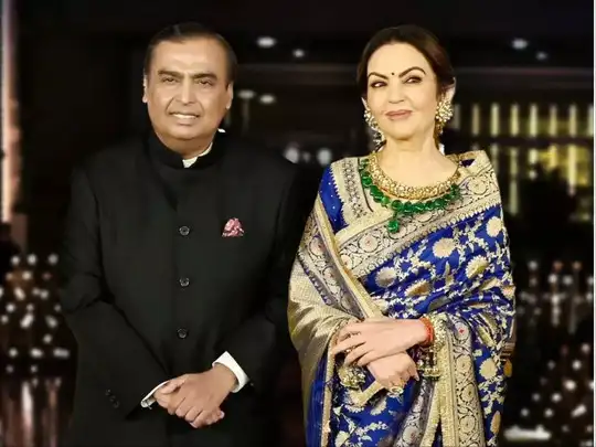 Nita Ambani Rs 400 Crore Mobile