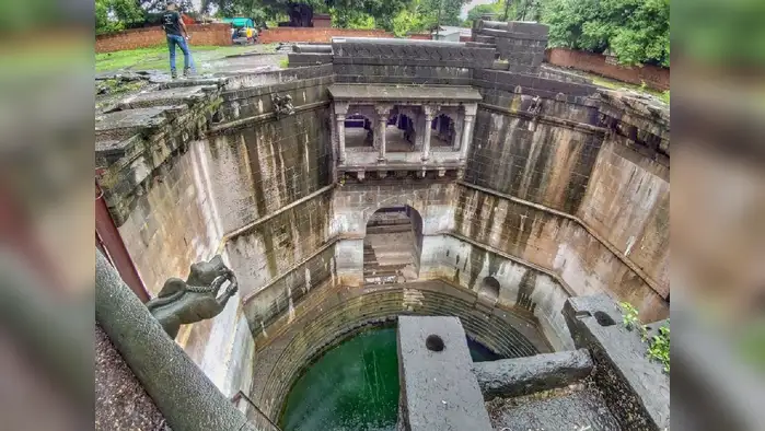 How to Make Bara Motyachi Vihir The Historic Well Video goes viral | या ...