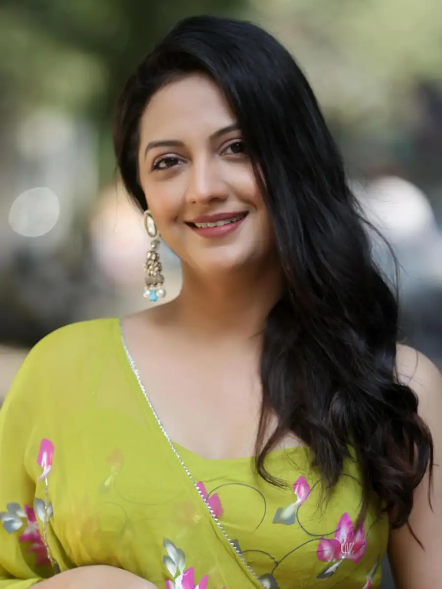 'या' आहेत तेजश्री प्रधानच्या जोडीदाराबद्दल अपेक्षा | MaharashtraTimes