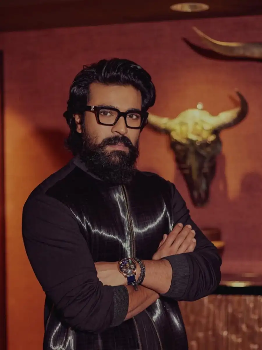 2025-ல் அதிக சம்பளம் வாங்கும் தெலுங்கு நடிகர்கள் யார்? | TamilSamayam