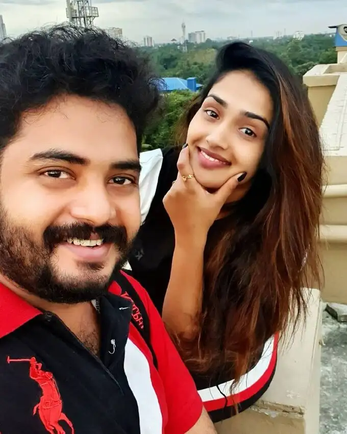 കോട്ടയം കര്‍ഷകന്റെ കൈത്താങ്ങ്... 27 ഏക്കറില്‍ വിളഞ്ഞ കപ്പ സൗജന്യമായി ...