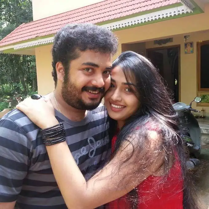 LIVE: പതിനഞ്ചാം നിയമസഭയ്ക്ക് തുടക്കം: സഭയിൽ സത്യപ്രതിജ്ഞാ ചടങ്ങുകള് ...