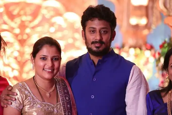 ಸಿತಾರಾ ಭರತನಾಟ್ಯ ಕಲಿತಿದ್ದಾರೆ